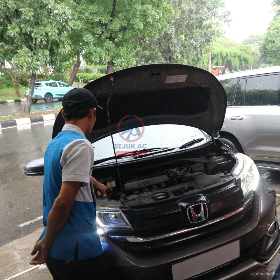 Cara Merawat AC Mobil Agar Tetap Dingin, Awet, dan Tidak Bau - SEJUK AC
